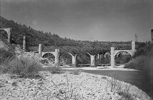 Les Gorges de l'Ain, Randonnée, Balades, Viaduc de Cize - Haut-Bugey