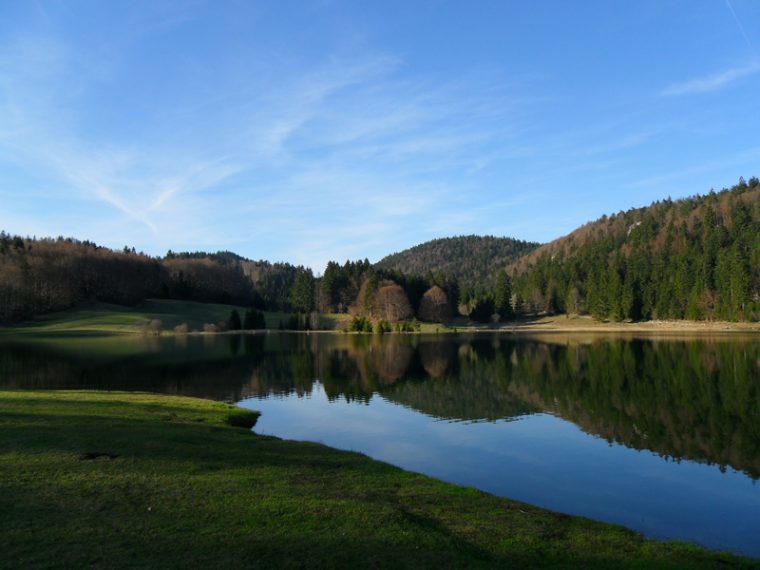 Le Lac de Genin, Site Naturel entre Oyonnax, Echallon & Charix - Haut-Bugey
