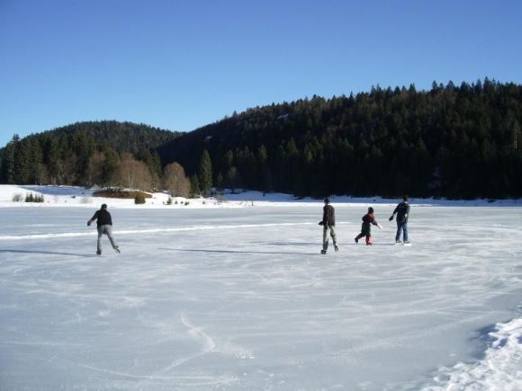 Le Lac Genin, Site Naturel entre Oyonnax, Echallon & Charix - Haut-Bugey